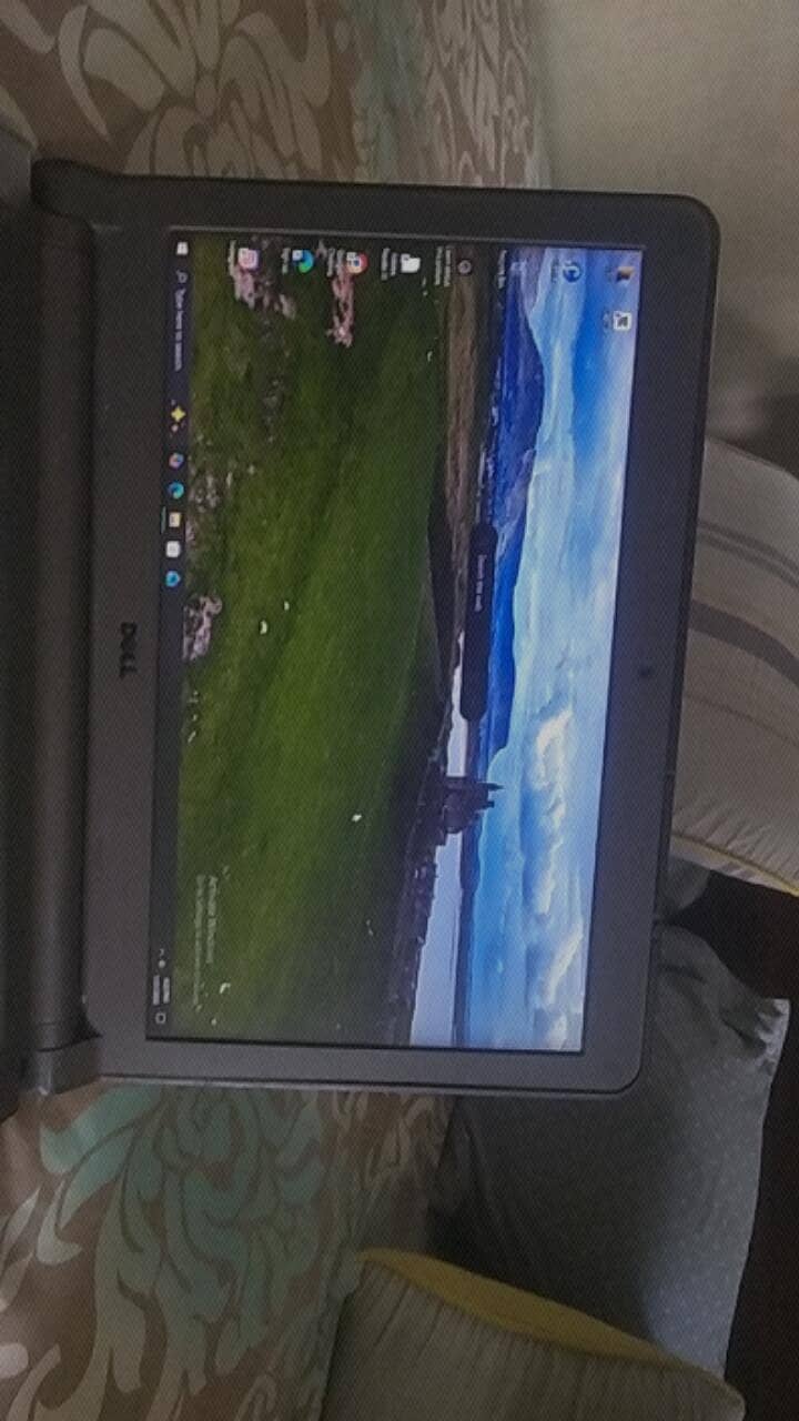 Core i3 4th Gen Laptop 8GB RAM 64GB SSD Windows 10 - Laptops - 1110934236