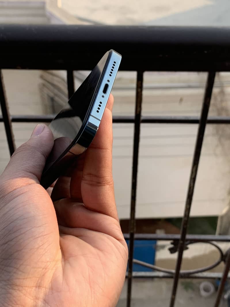 Iphone 12 pro max factory unlocked - Mobile Phones - 1110978982