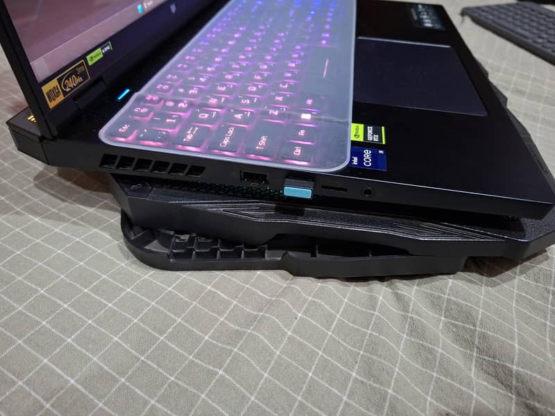 Acer Predator Helios 16 RTX 4080| 32 gb ddr5 | 1 tb ssd | 240 hz qhd ...