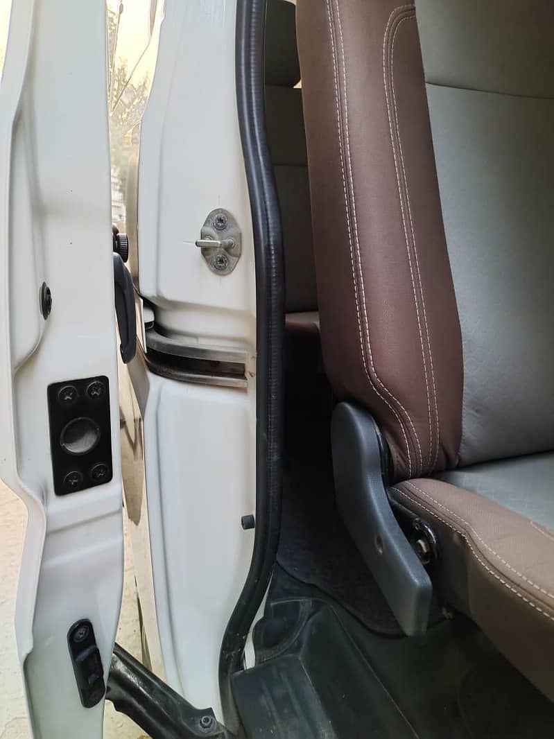 Changan Karwan Full Original Paint - Cars - 1110990929