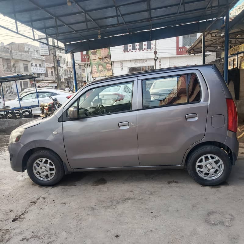 suzuki wagnor 2018 - Cars - 1111087731