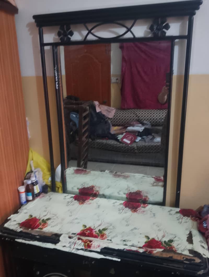 bed dressing almari - Beds - 1111088811
