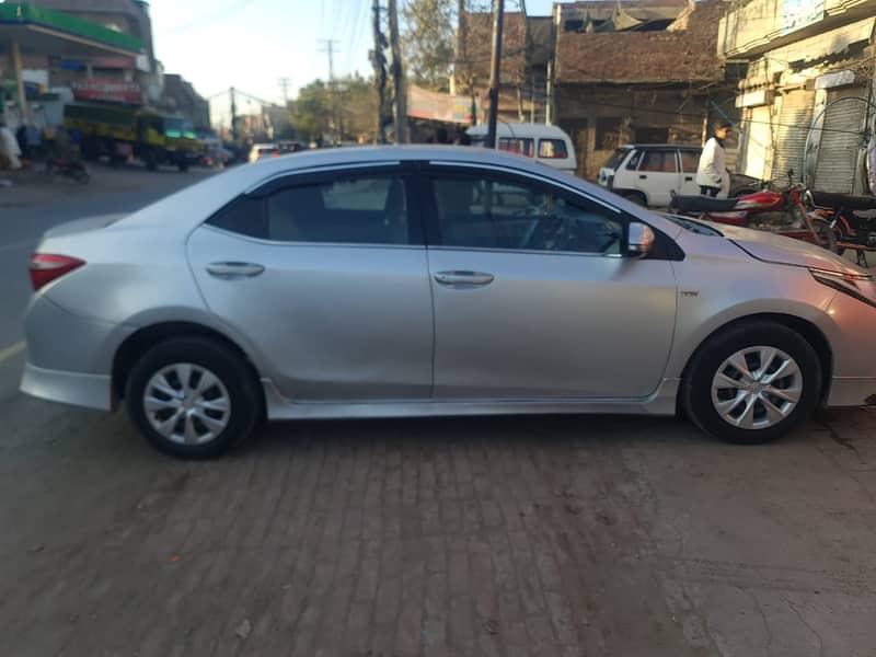 Toyota Corolla GLI 2016 Model For Sale - Cars - 1111149870