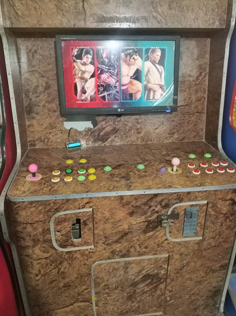 token video game (1 pc + 1 xbox) - Other Business & Industry - 1111076679