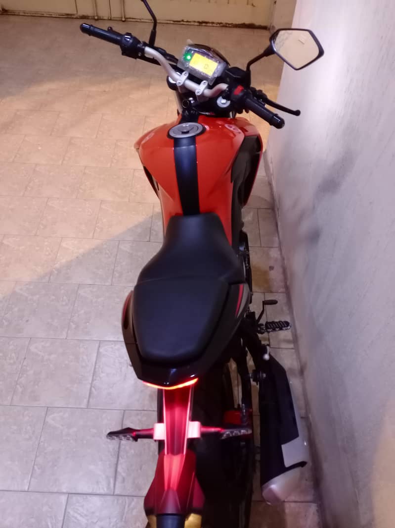 Benelli 180s Red Color 1st Owner 4700 kms driven - Sports & Heavy Bikes ...