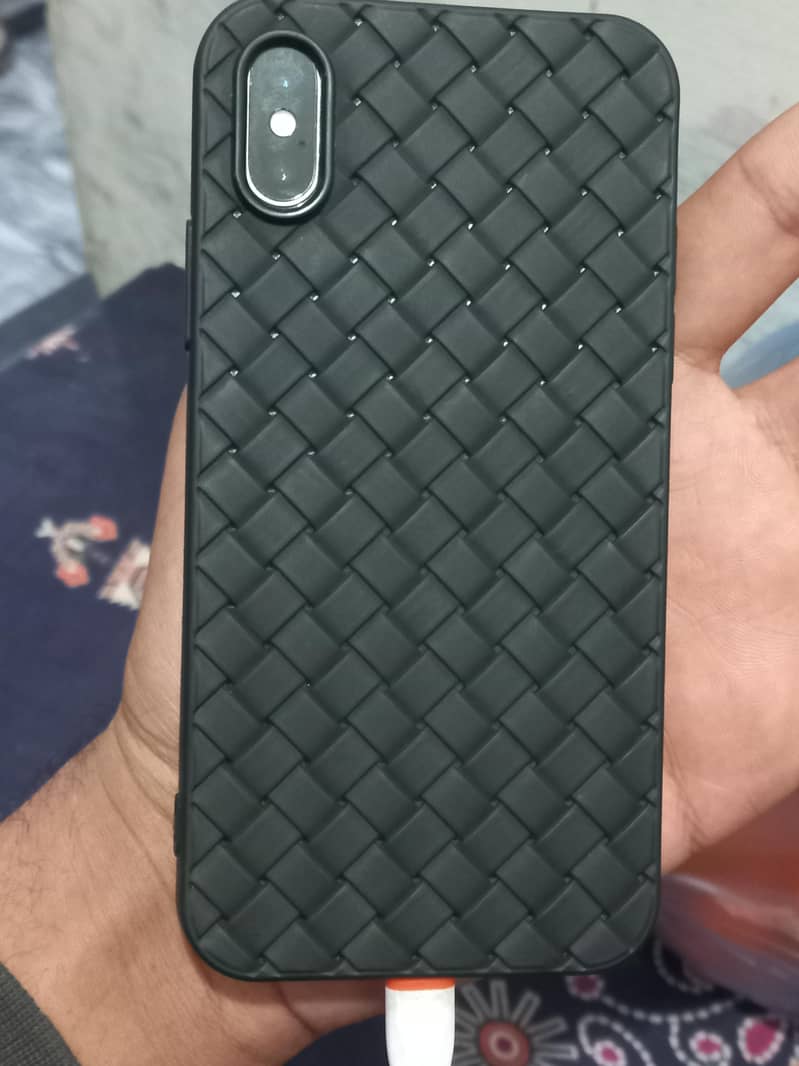 iPhone X - Mobile Phones - 1111409508