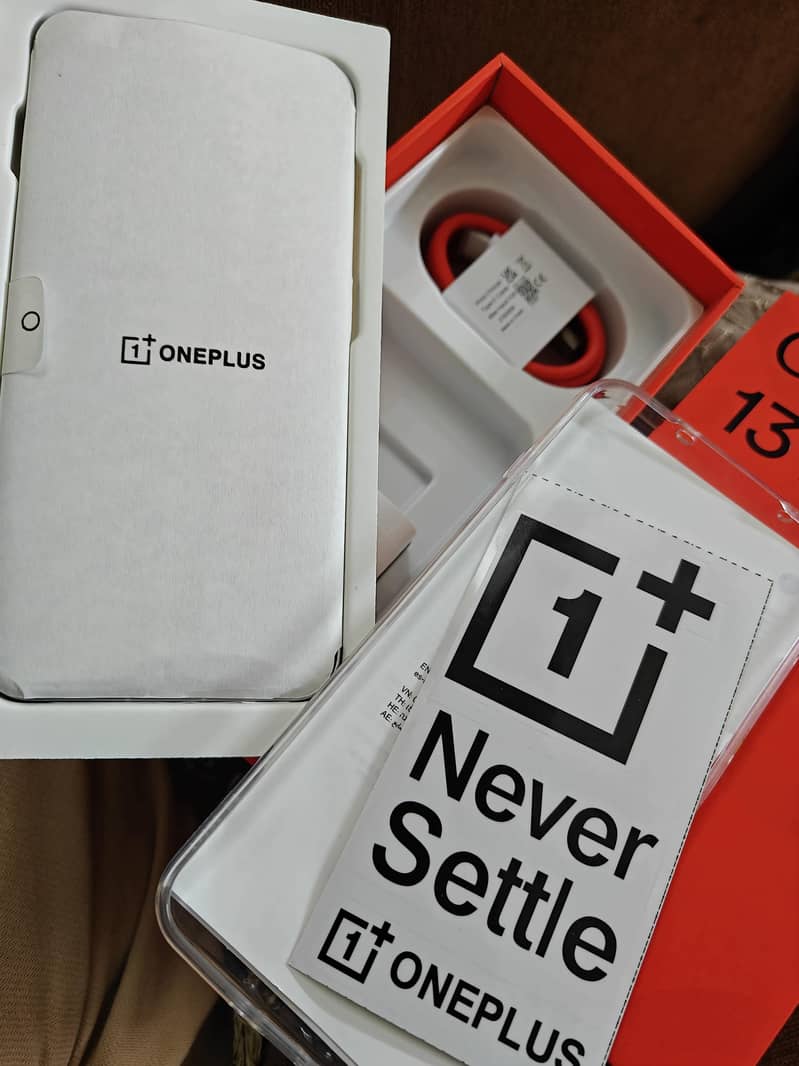 Oneplus 13T 13t box packed unused new 12gb 256gb duos Sabzazar - Mobile ...