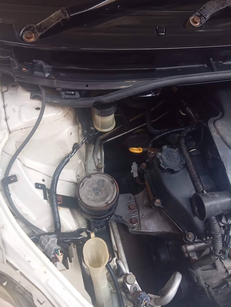 Toyota Belta/Yaris B2B Original paint except 1 Fender - PhoneCall Only ...