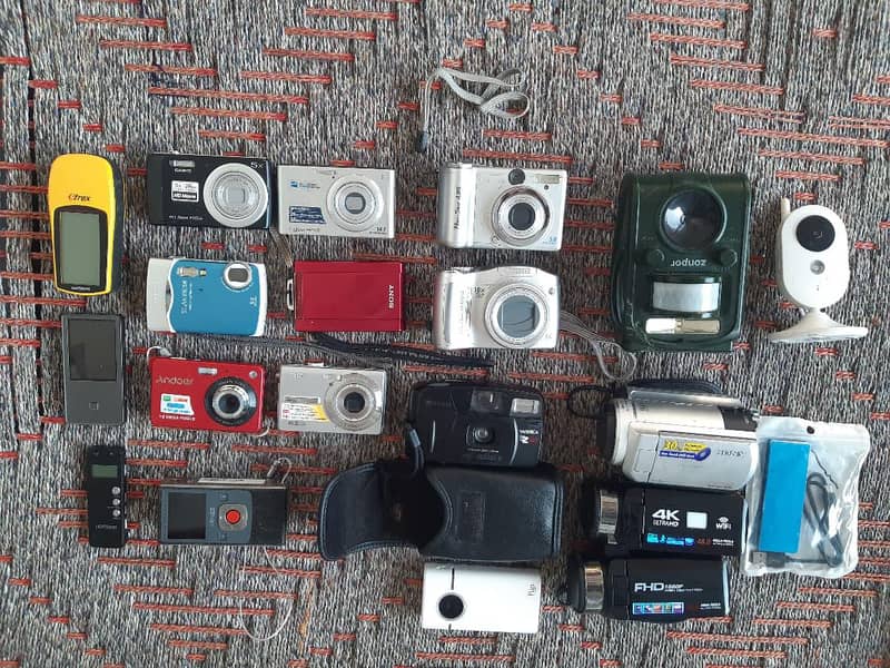 digital camera (used) - Digital Cameras - 1111548521