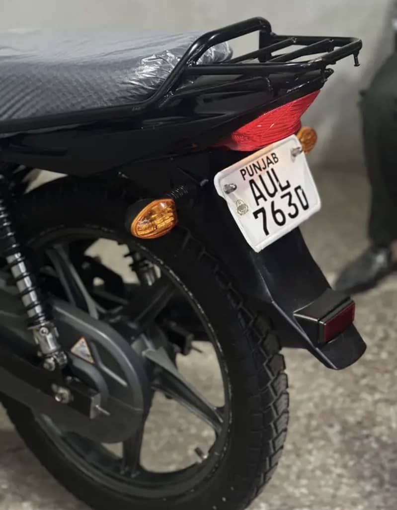 SUZUKI GR150 brand new condition - Standard - 1111665095