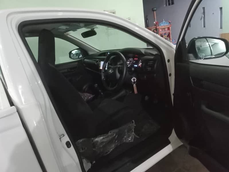Toyota hilux single cabin 2tr - Cars - 1111705758