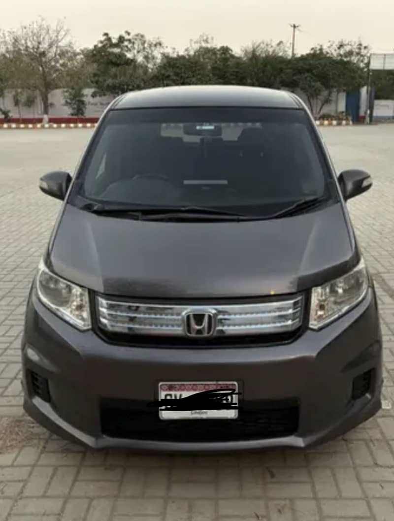 Honda Spike / Freed 2013 Registered 2018 Full Original - Cars - 1111821990