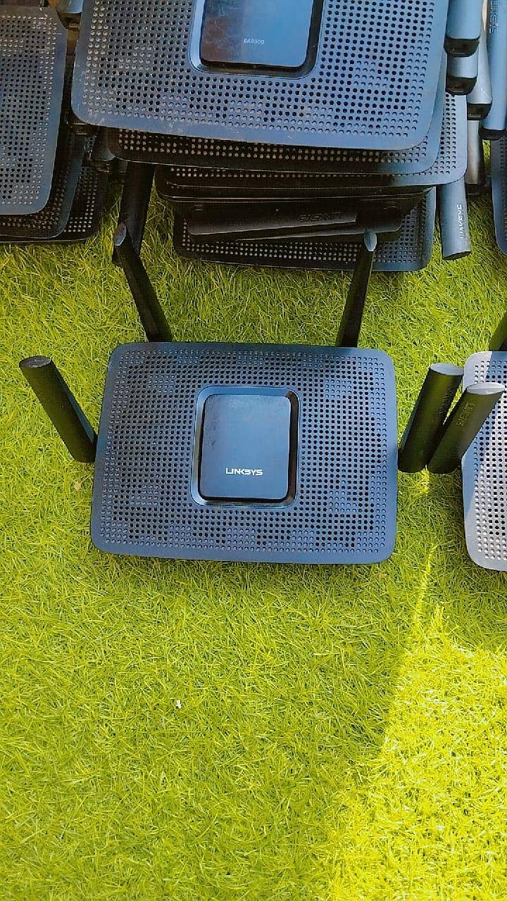 Linksys MR8300 Triband Mesh Long Range Wifi Router - Networking ...