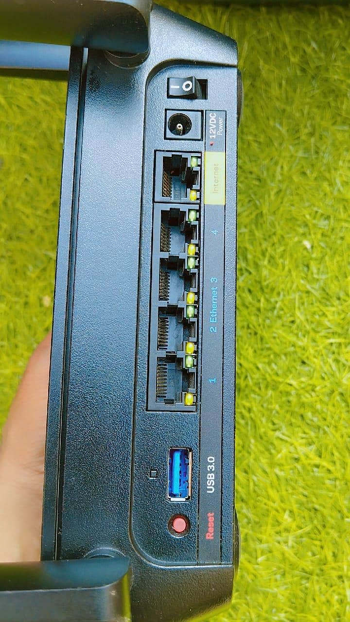 Linksys MR8300 Triband Mesh Long Range Wifi Router - Networking ...