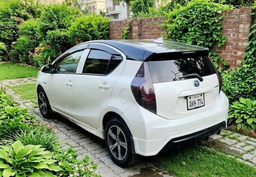 aqua full option family car - Cars - 1112188524