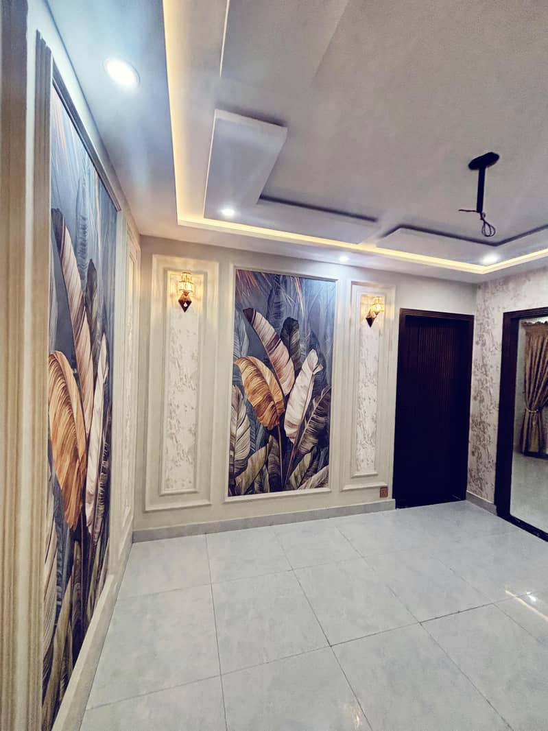 Corner Spacious style Two bedrooms wid Double Tarrace Family Apartment ...
