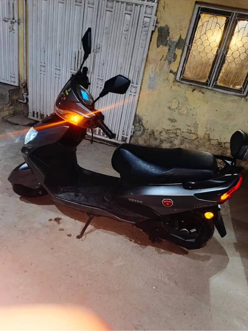 Electric Scooty for sale - Electric - 1112324926