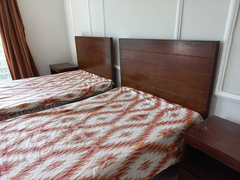 Single bed with one side table & without mattresses - Beds - 1112381126
