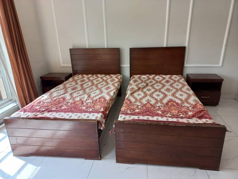 Single bed with one side table & without mattresses - Beds - 1112381126