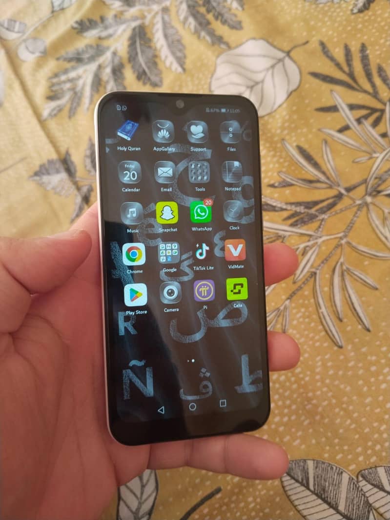 Huawei Honor 8s - Mobile Phones - 1112444389