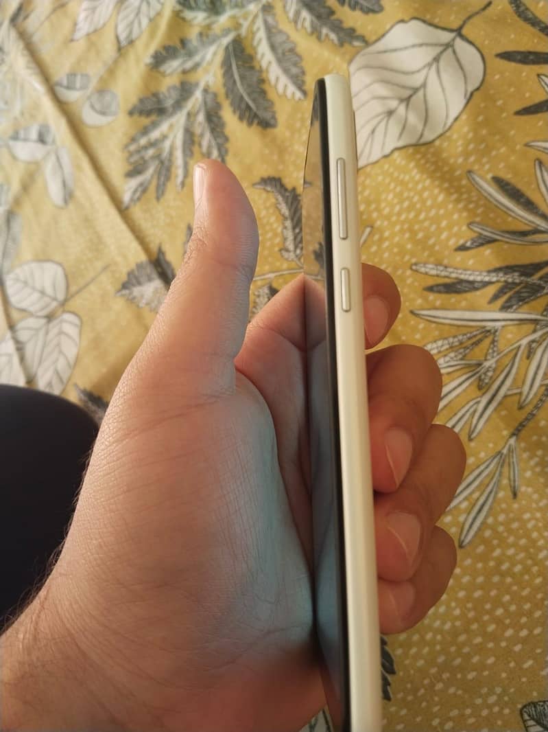 Huawei Honor 8s - Mobile Phones - 1112444389