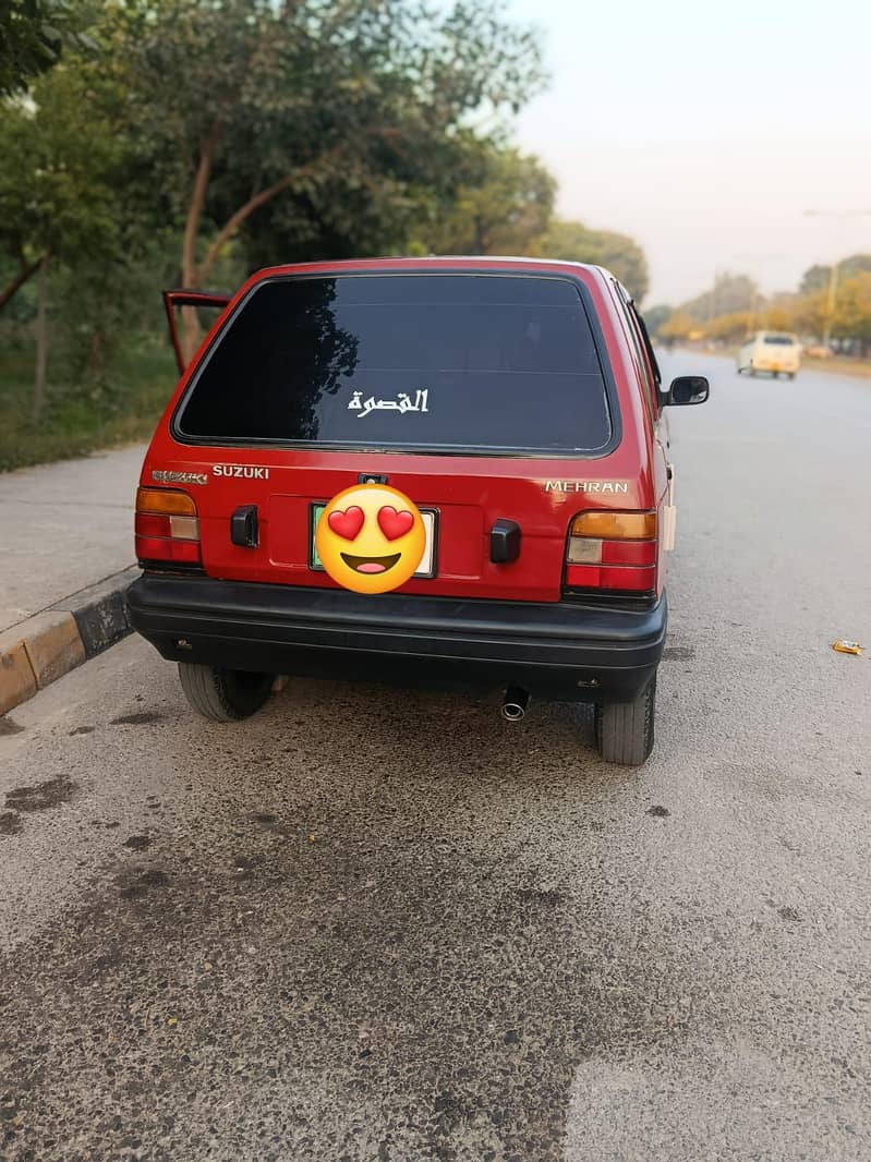 89 model mehran ha red colour ma outer shower ha iner total original h ...