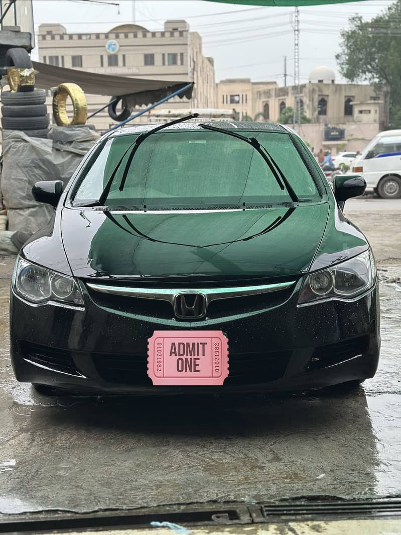 Civic Selling a perfectly maintained car with no history of accidents ...