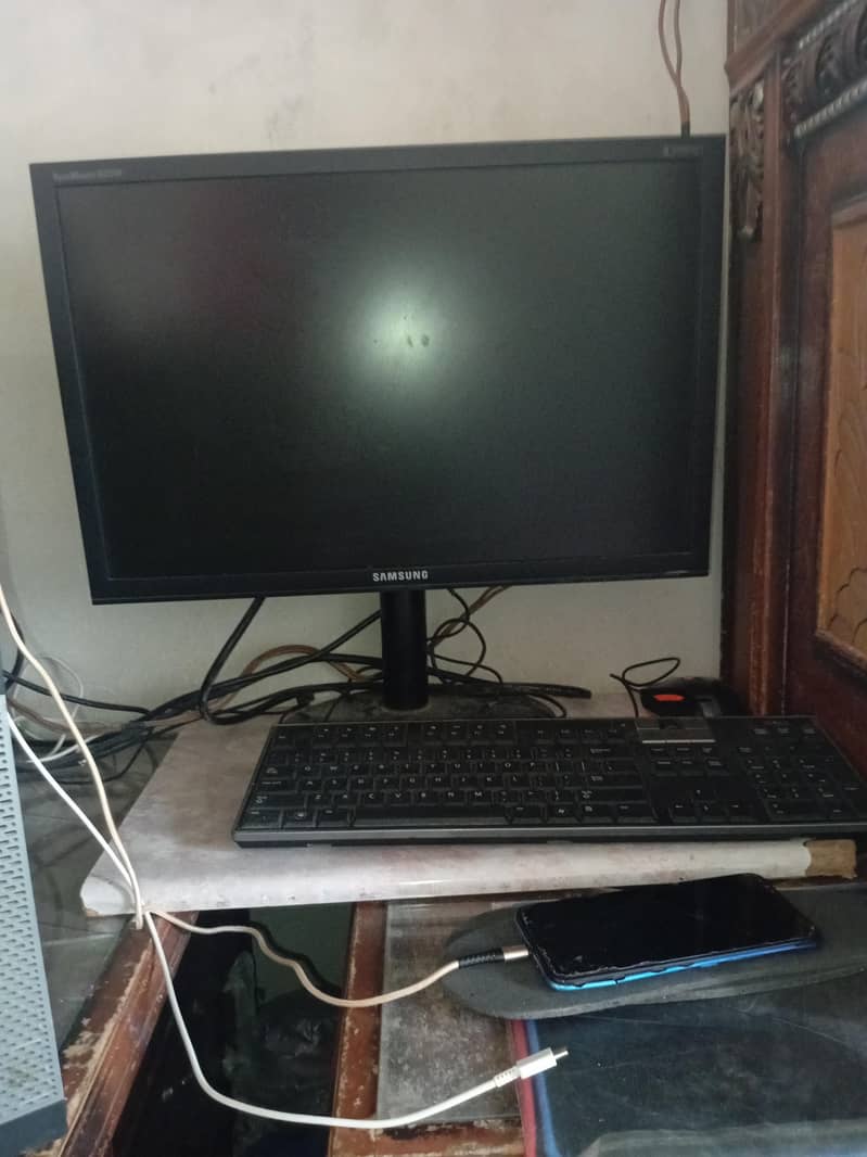 computer - Desktops - 1113478878