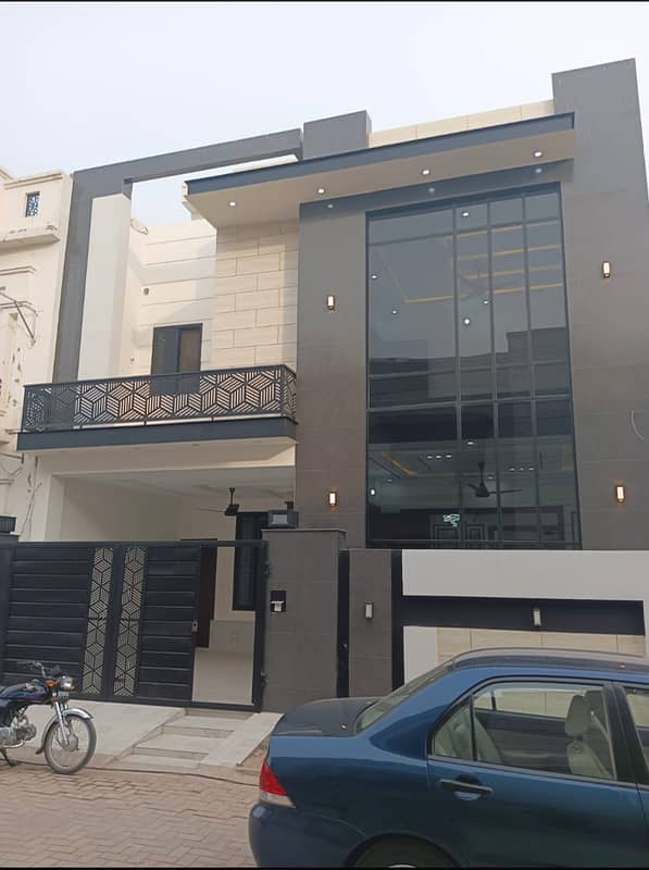 6 Marla Brand New House For Sale In Diamond City - Houses - 1113673985