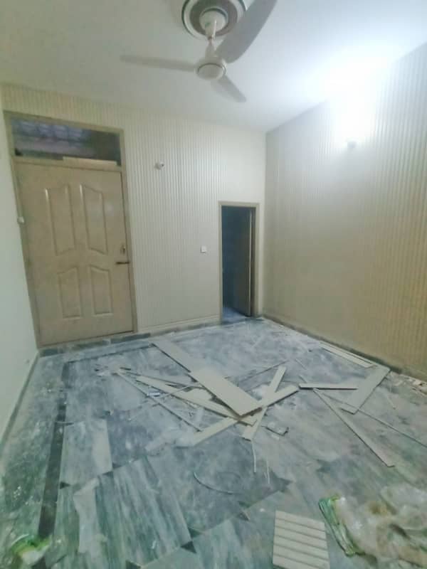 5 Marla First floor availabile for rent - Portions & Floors - 1114707112