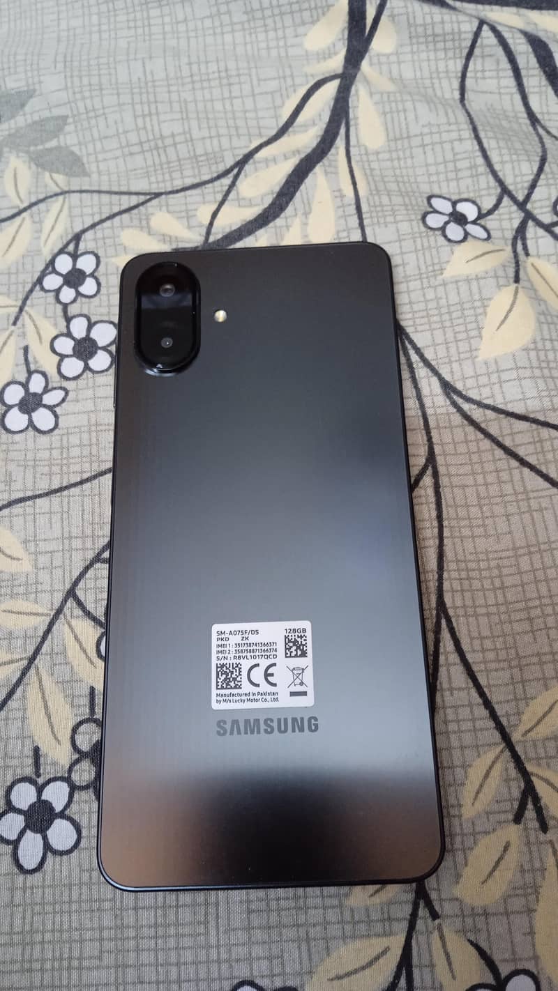 Brand New Samsung A07 4/128 with 1 year official warranty with box ...
