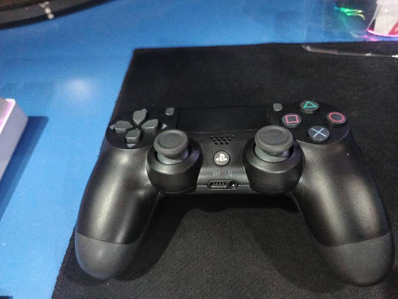 EGM PS4 Wireless Controller - Barely Used - Like New. Usable on PC ...