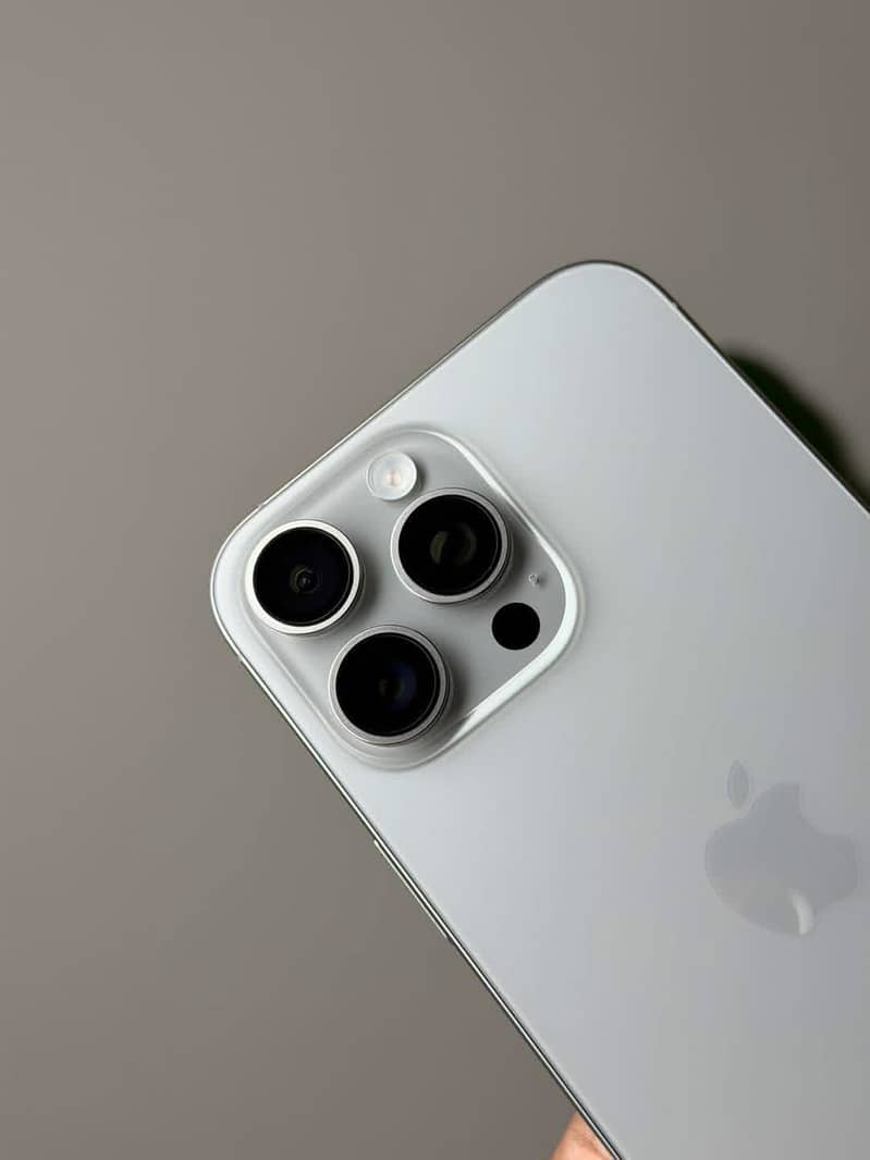iPhone 16 pro max jv with Box 10/10 - Mobile Phones - 1114911155