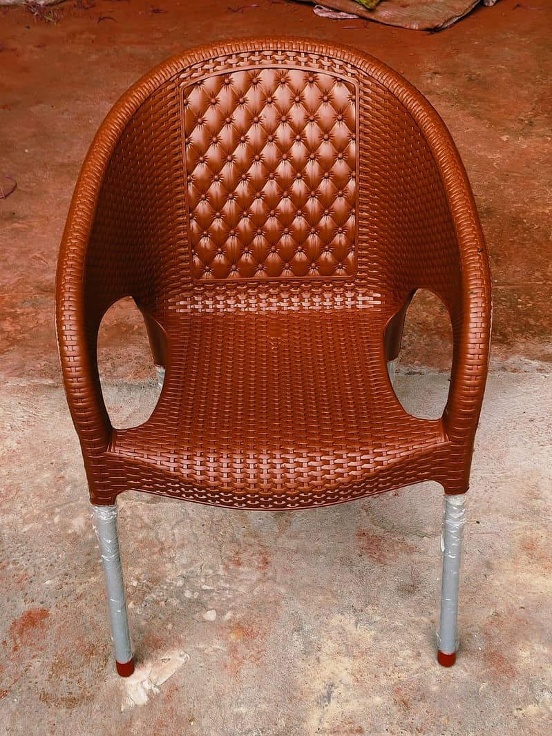 Brand New Plastic Furniture Set -4 Chairs + 1 table - Chairs - 1114987177
