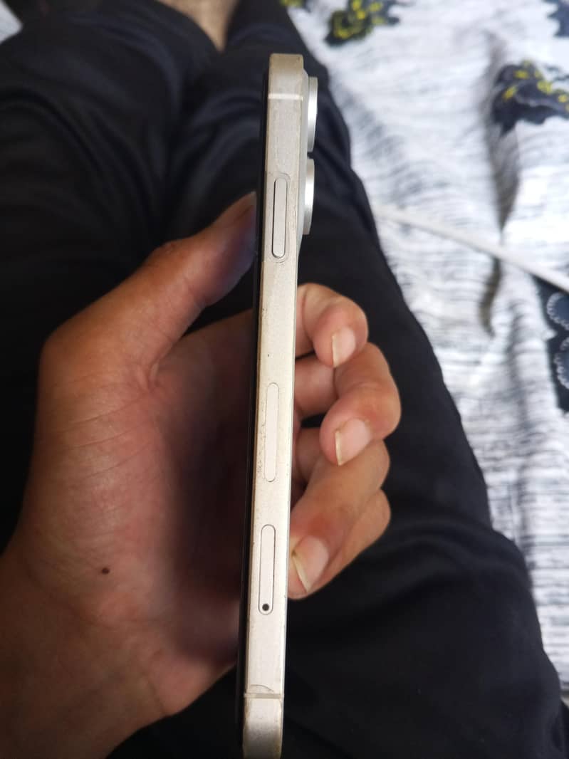 Apple iPhone XR - Mobile Phones - 1114990196