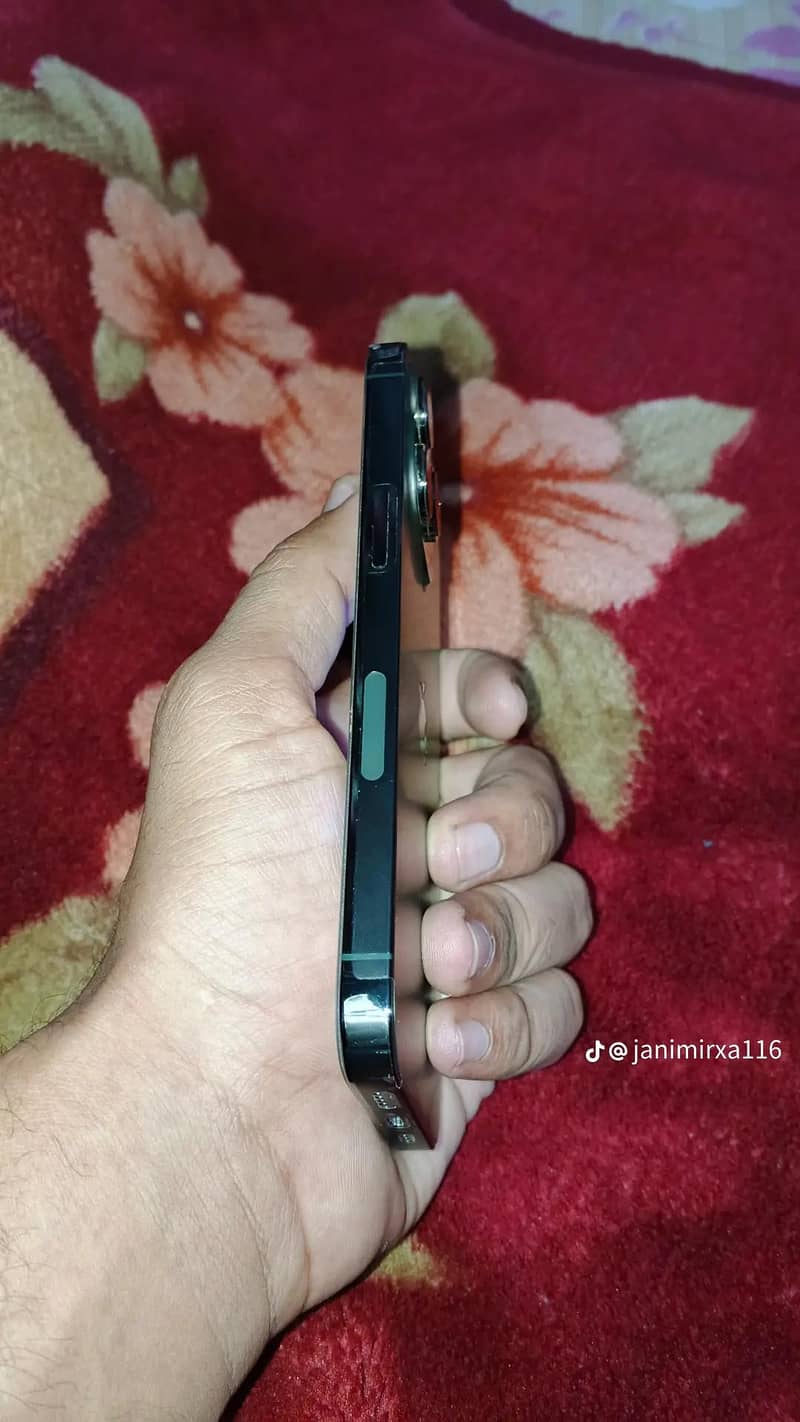 Apple iPhone 13 Pro - Mobile Phones - 1115119251