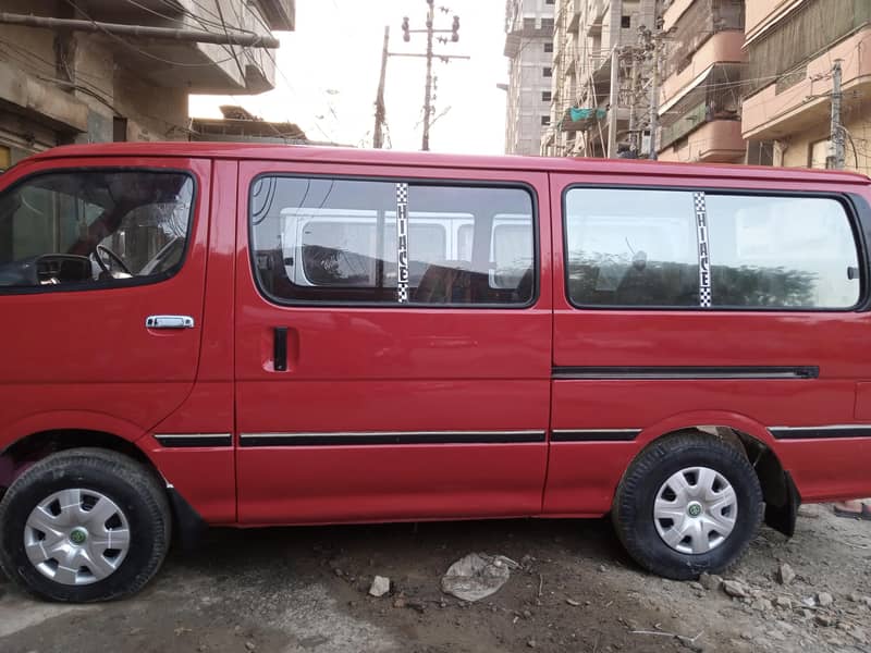 Toyota hiace - Buses, Vans & Trucks - 1115127033