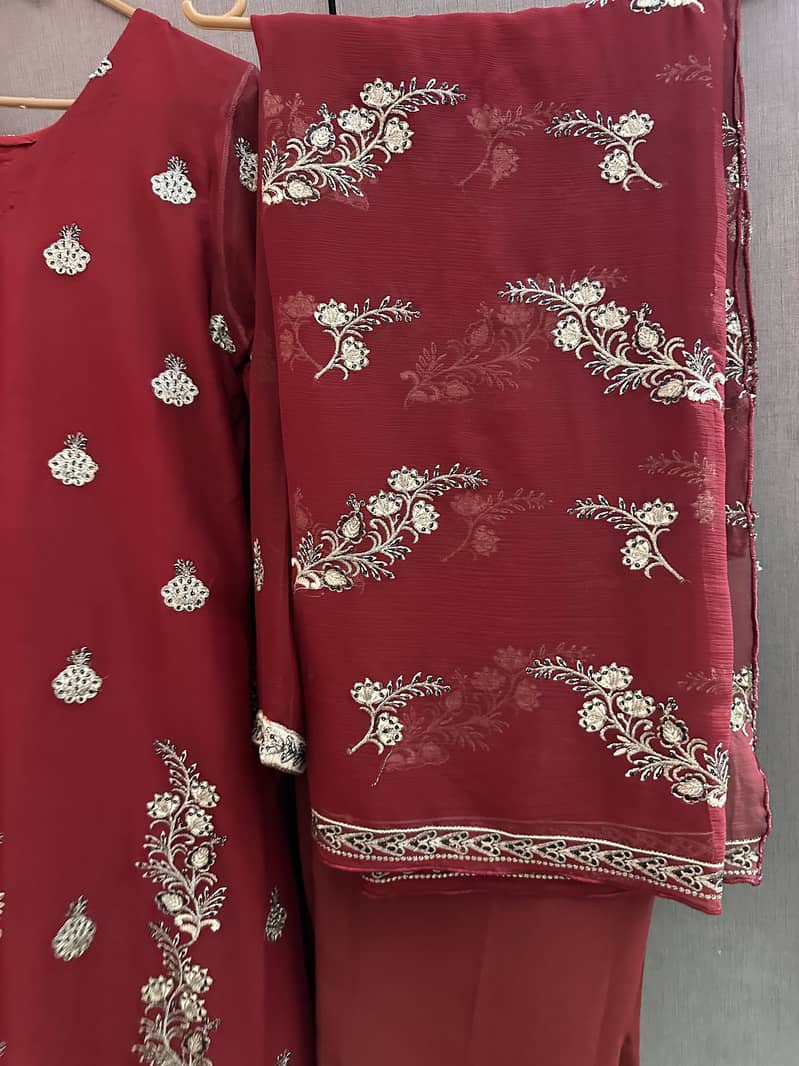 Chiffon suit with zarii work - Eastern - 1115127658