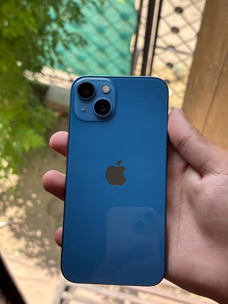 Apple iPhone 13 - Mobile Phones - 1115130222