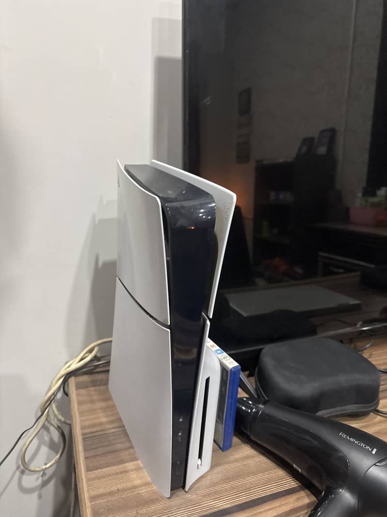 PS5 Slim - Gaming Consoles - 1115131683