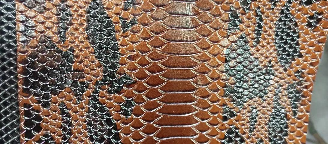 LEATHER - Other Business & Industry - 1115141628
