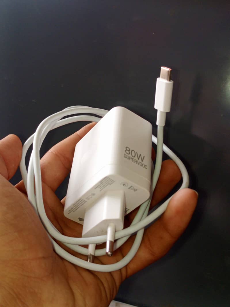 Oppo A6 Pro 80W Original Adapter & Cable Box Wala - Chargers - 1115144771