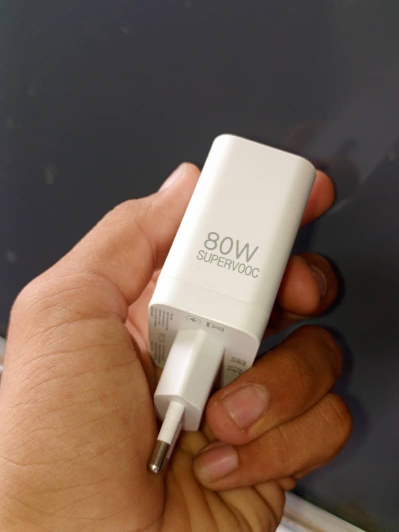 Oppo A6 Pro 80W Original Adapter & Cable Box Wala - Chargers - 1115144771
