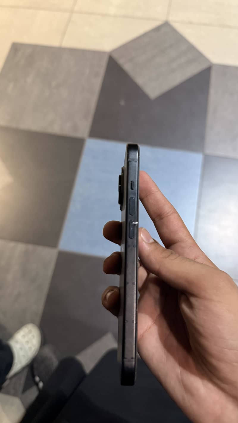 Apple iPhone 15 10 by 9 …… deal piece - Mobile Phones - 1115324878