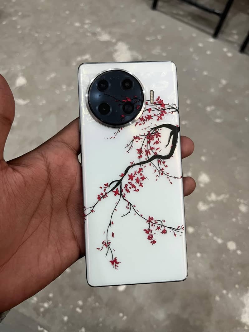 Tecno Spark 20 Pro Plus edge - Mobile Phones - 1115390181