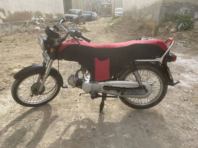 CD 70 bike - Standard Bikes - 1115396216