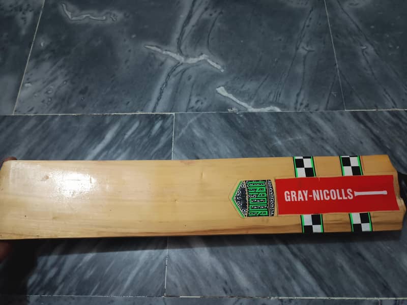 gray Nicole cricket kit - Sports Equipment - 1115407179