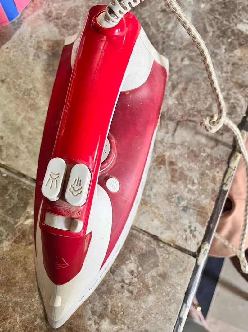 Steam iron - Irons - 1115520990