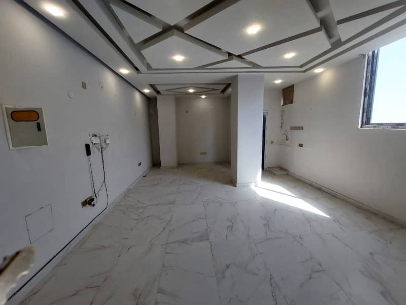 OFFICE FOR RENT AT MAIN MUNAWAR CHOWRANGI - Shops - Offices ...