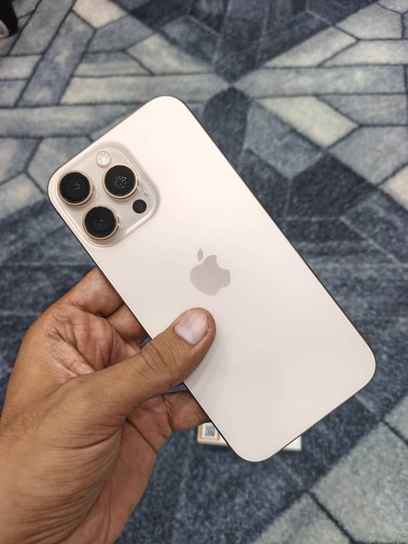 Apple iPhone 16 Pro Max - Mobile Phones - 1115597371